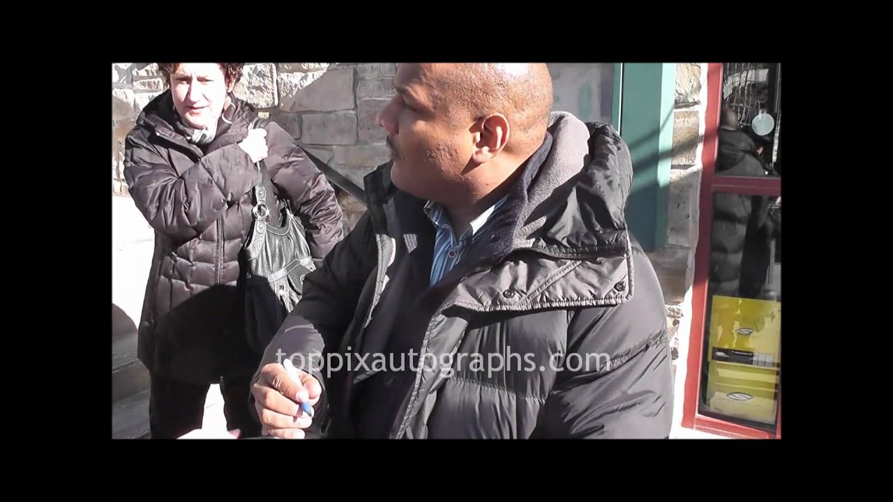 Kevin Clash - Signing Autographs at the Sundance Film Festival - YouTube