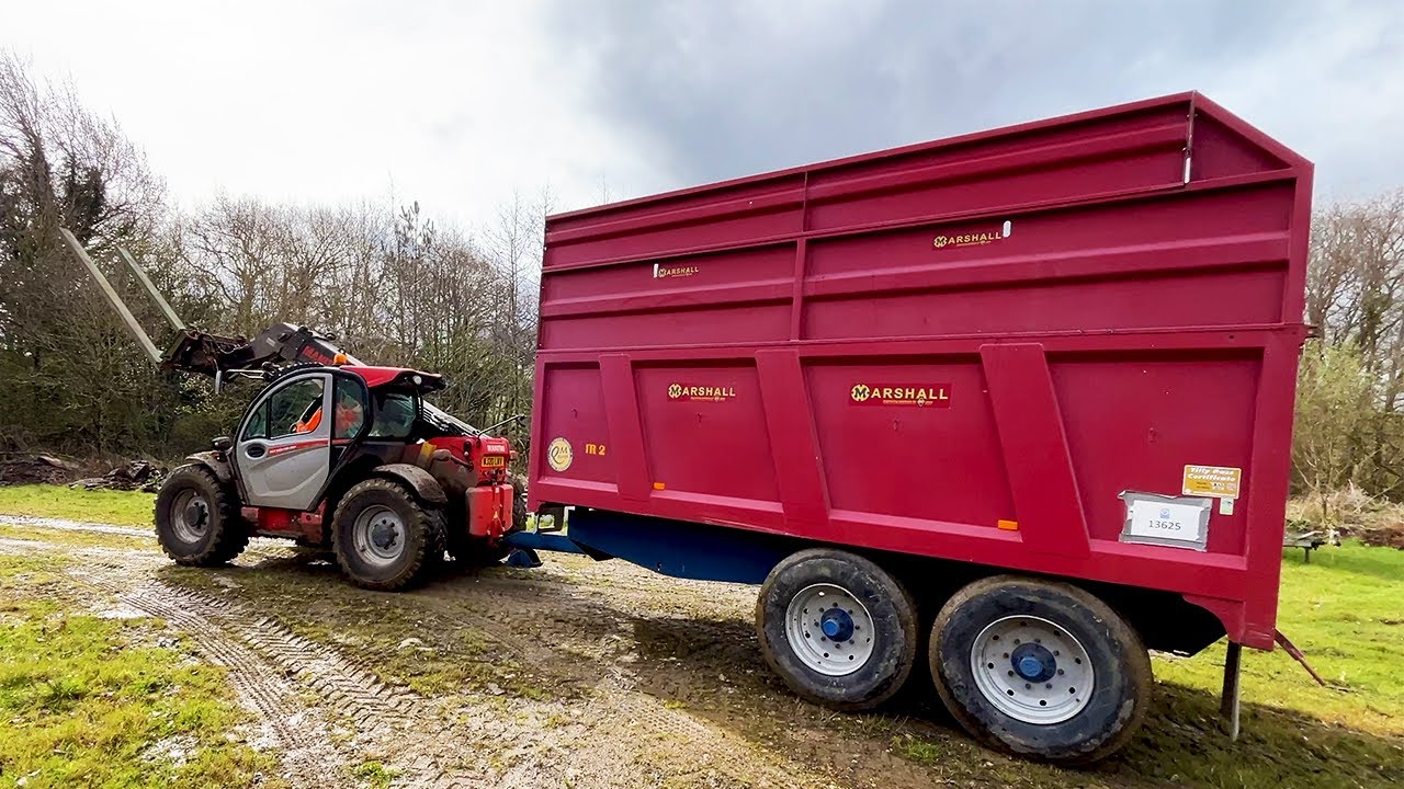 Small Telehandler or Massive Trailer!? | JM Farming | The Content Farm