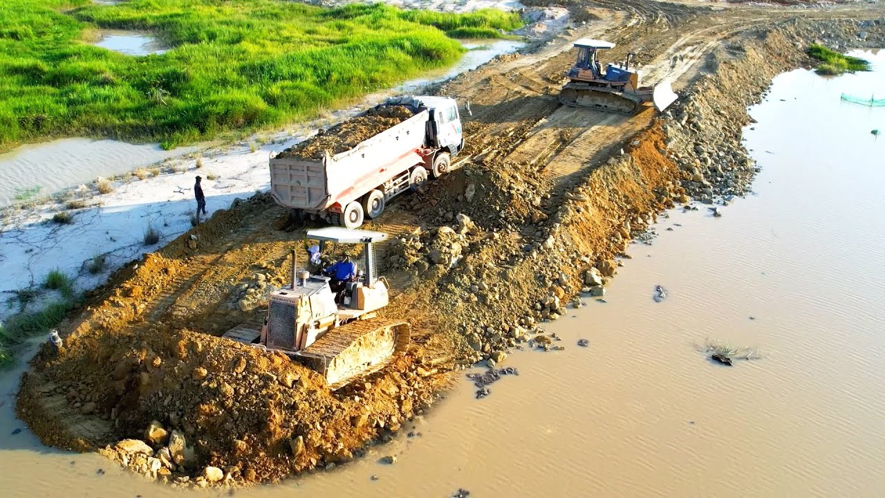 Excellent Great Road construction Komatsu Dozer learing Land , Making ...