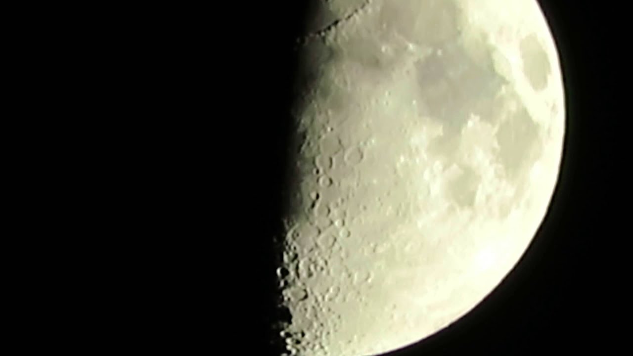 How far does the moon move in 30 seconds? - YouTube