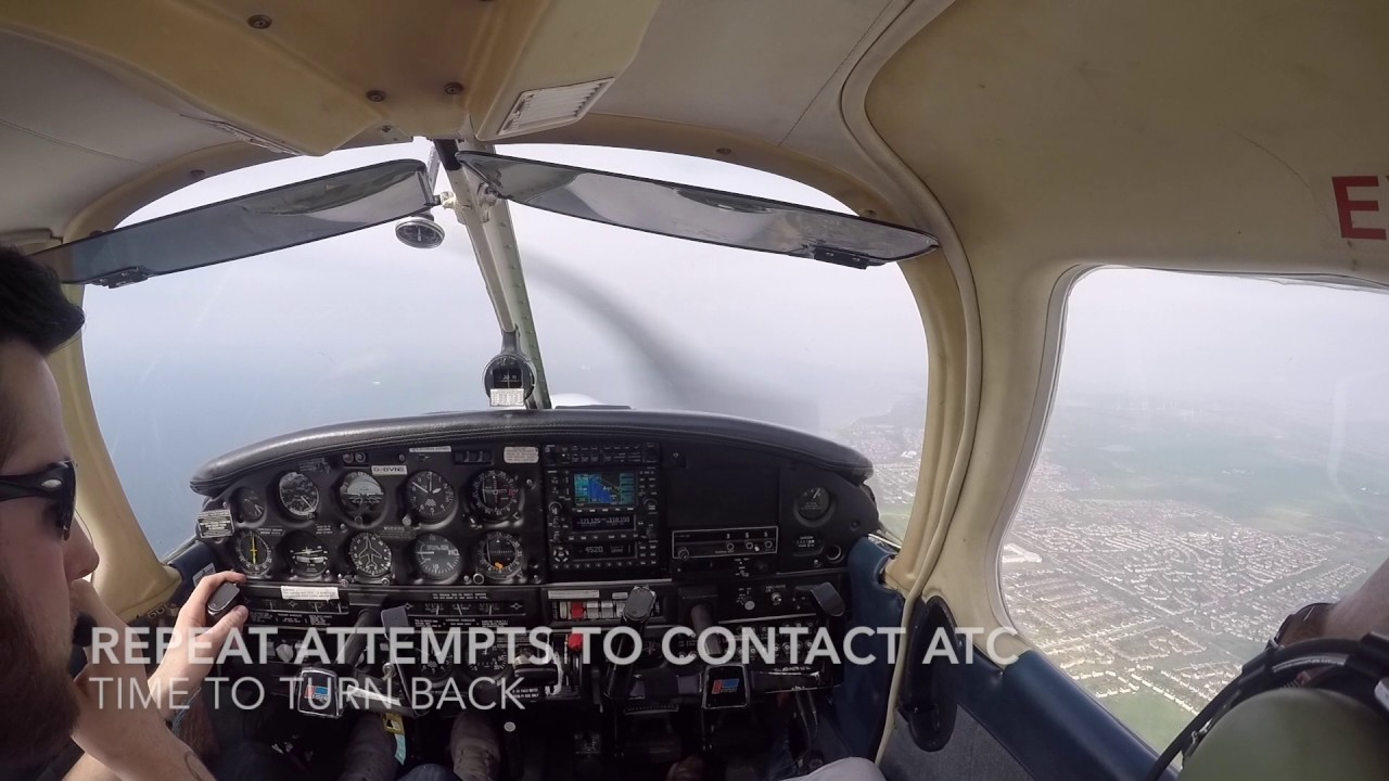 Radio failure flight - YouTube