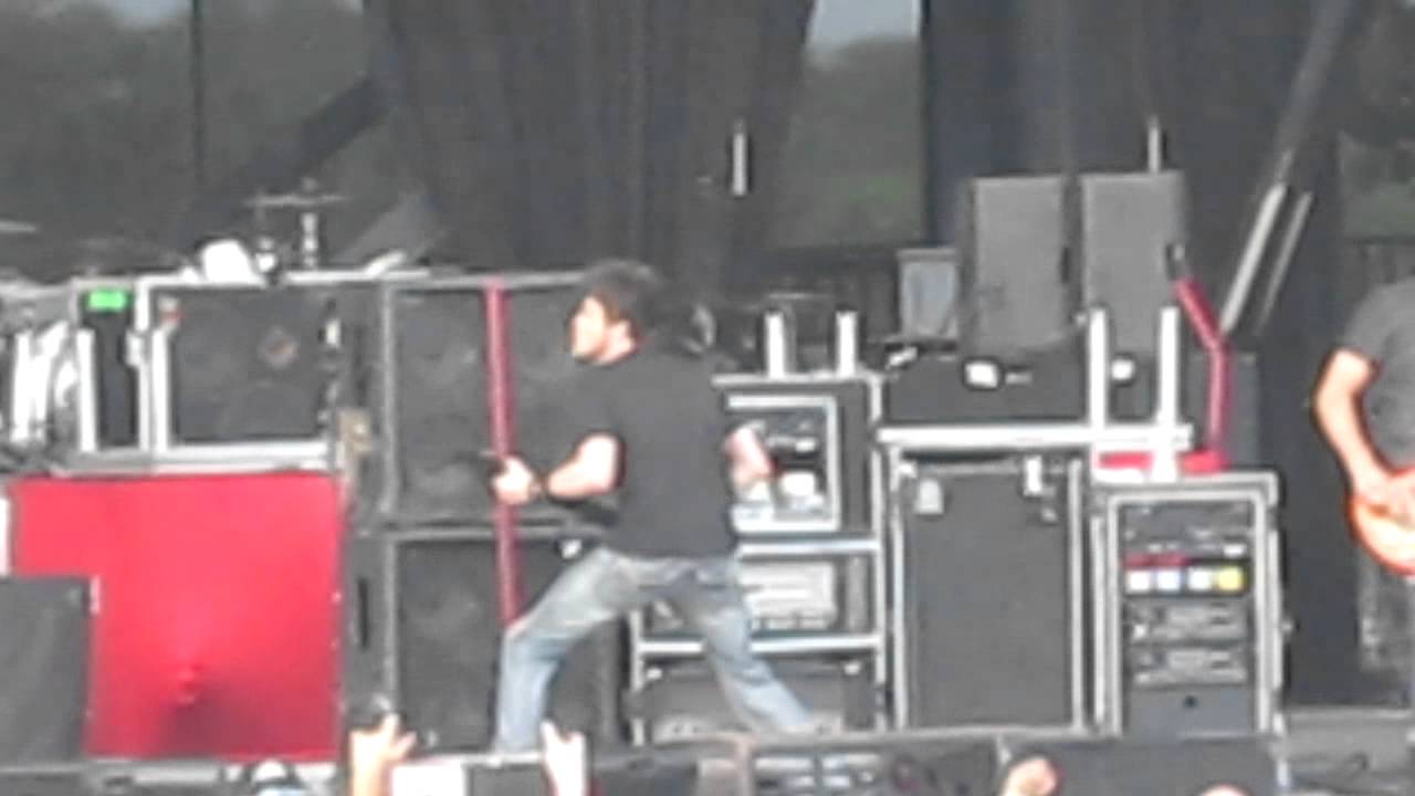 Crossfade-Colors live @ The Wharf - YouTube