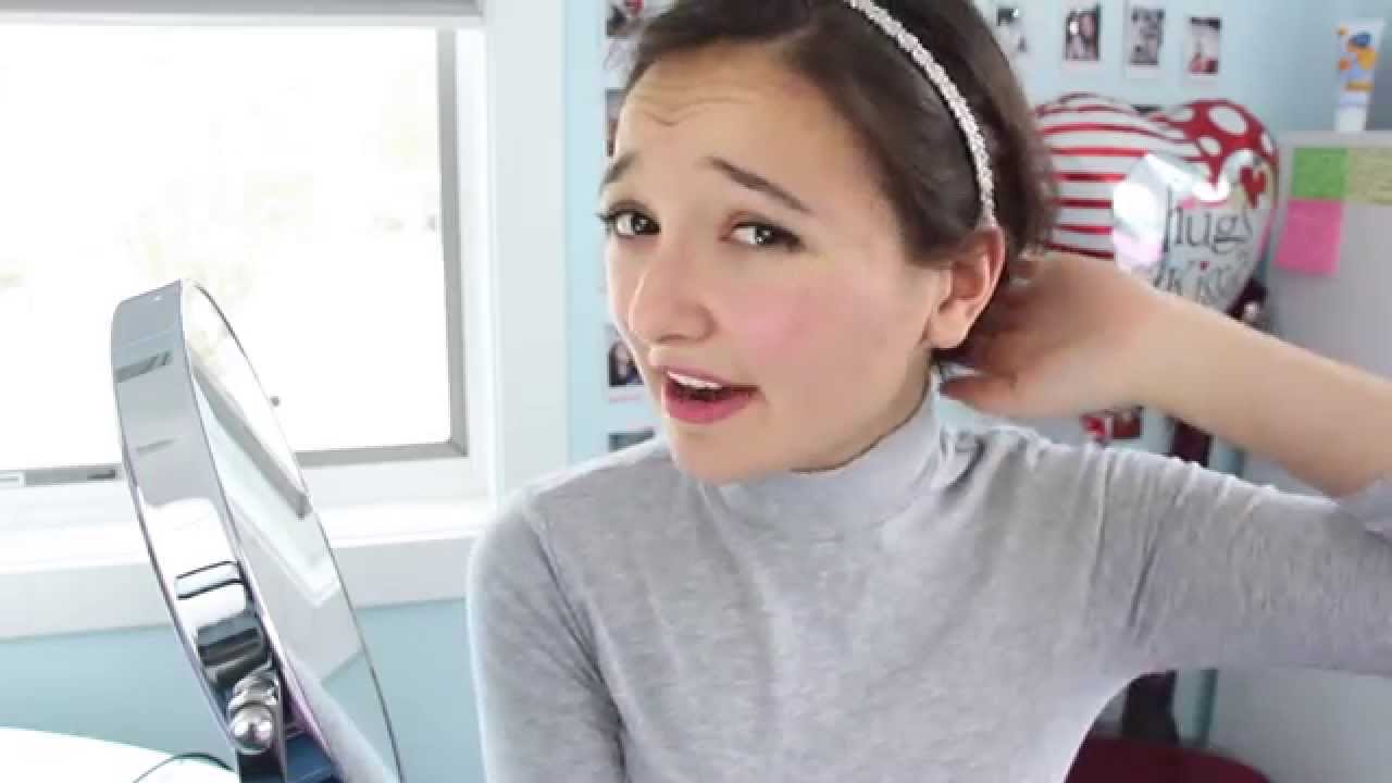 Mocking Everything About Valentine's Day - YouTube