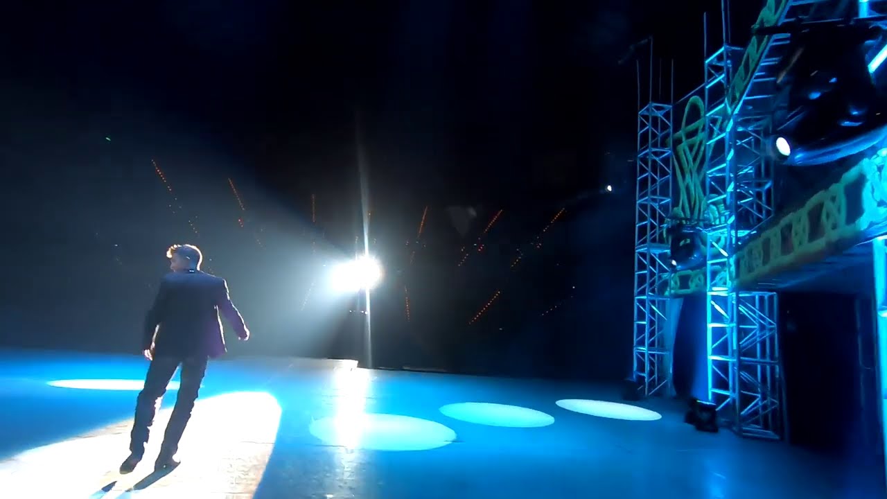 Liam Costello's Final Planet Ireland Encore in Feet of Flames Taiwan ...