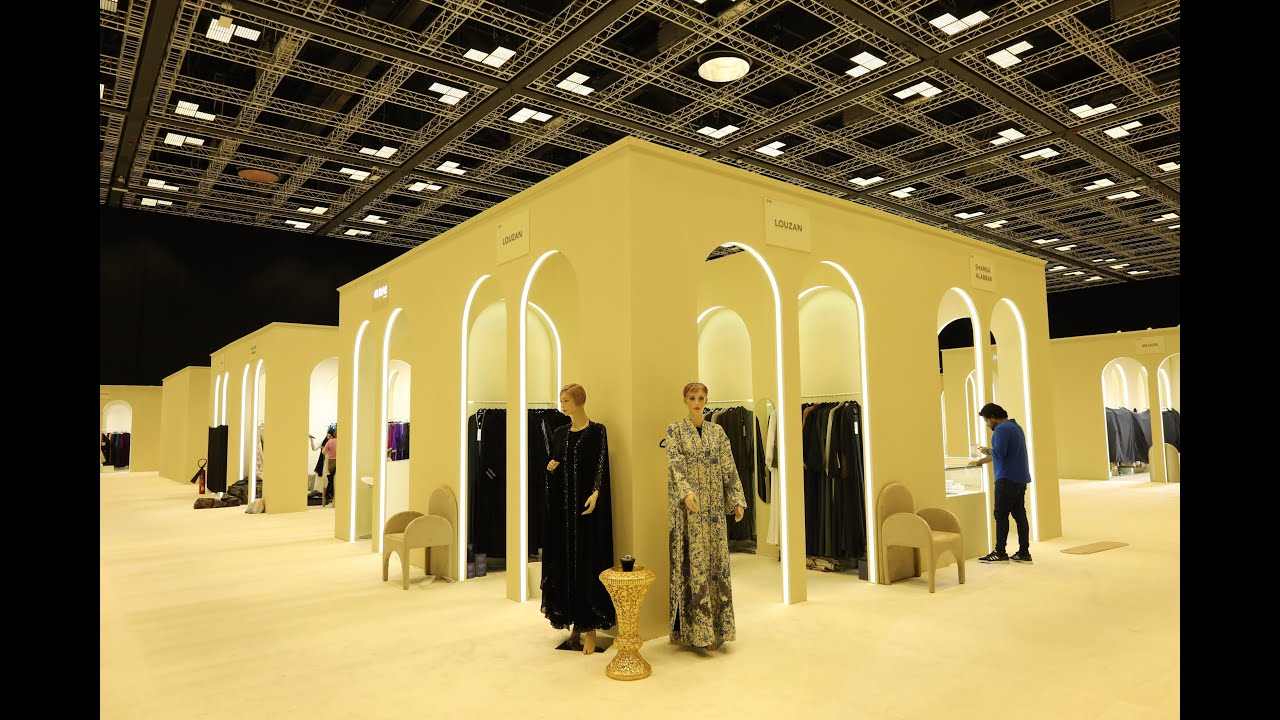 Exhibition Stand Design & Built For ARABIAN WOMEN - YouTube