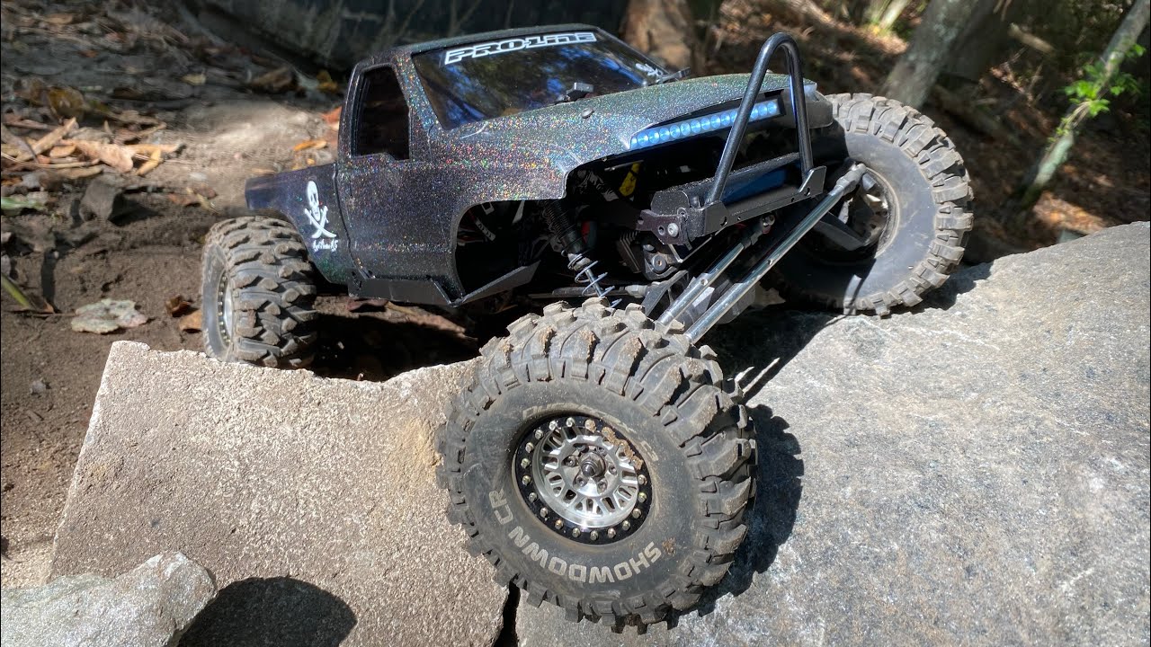 Rock pirates Rc Capra Kraken Build Part 2 - YouTube