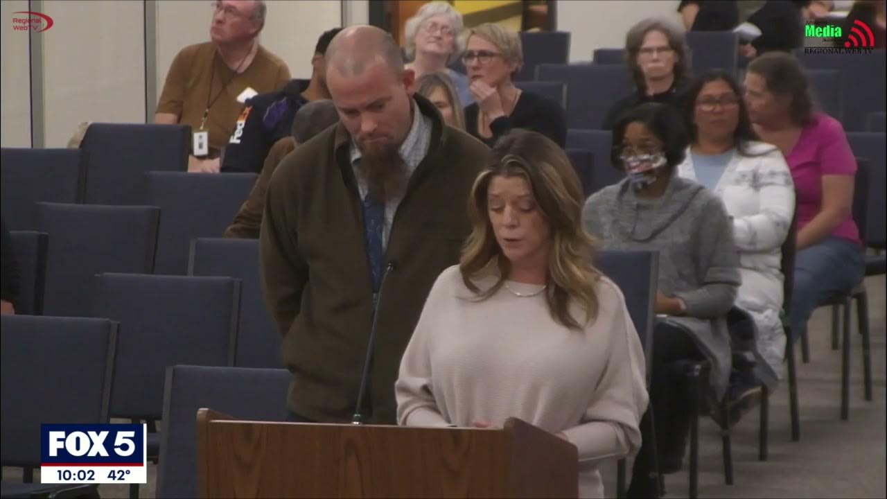 Community fires back after Virginia school board pulls 'sexually explicit' library books | FOX 5 ...