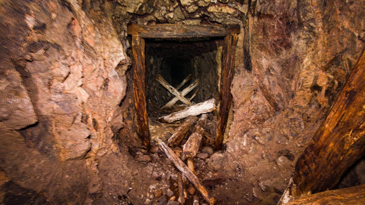 Exploring The Arch Mine! - YouTube