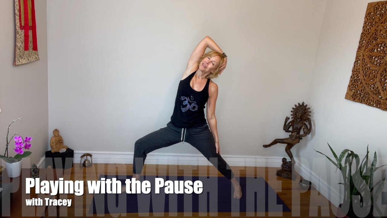 Vinyasa Yoga and Breathing Practice : Playing with the Pause - YouTube