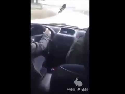 Araba Kullanmayı Öğrenirken Bir Anda Eminem'e Dönen Hanım Kız