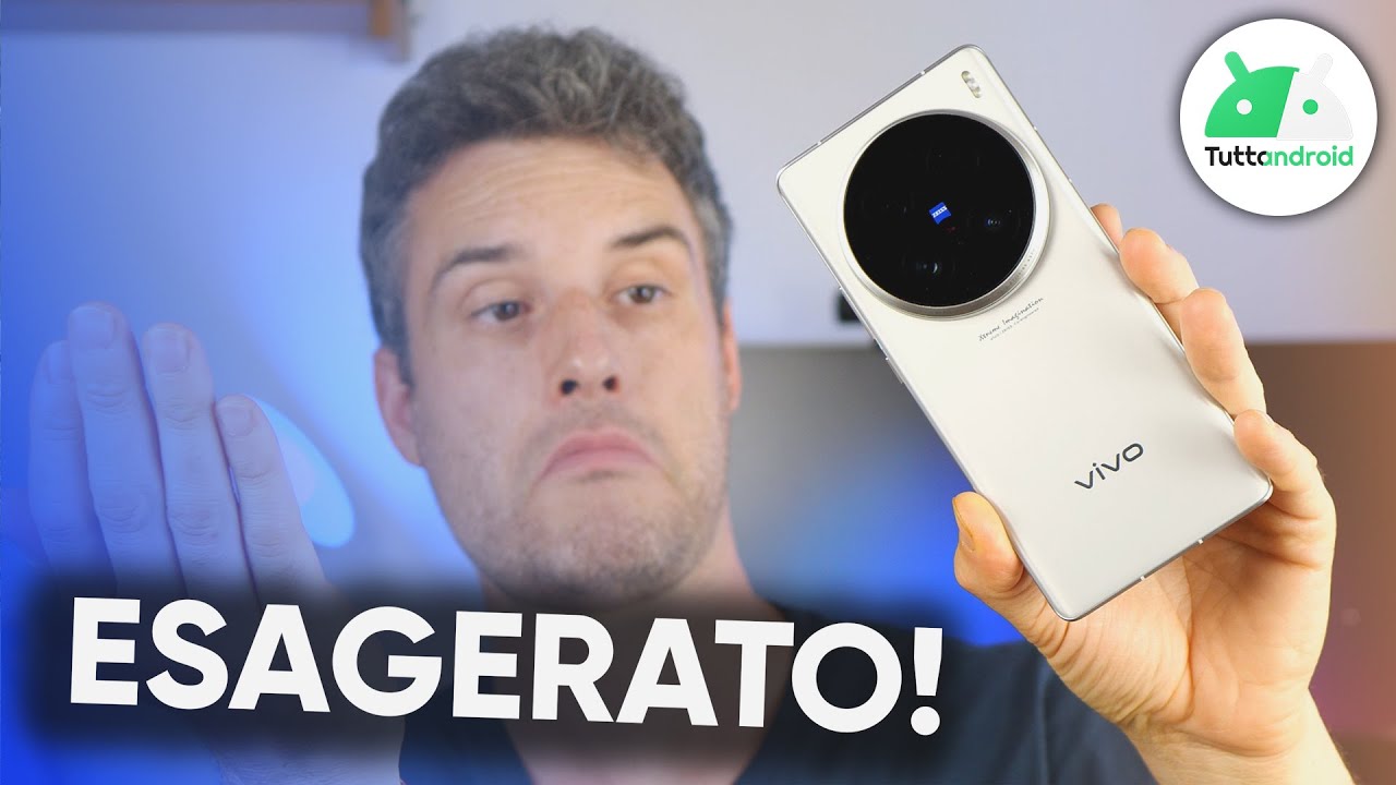 ABBIAMO COMPRATO lo smartphone DELL'ANNO? - YouTube