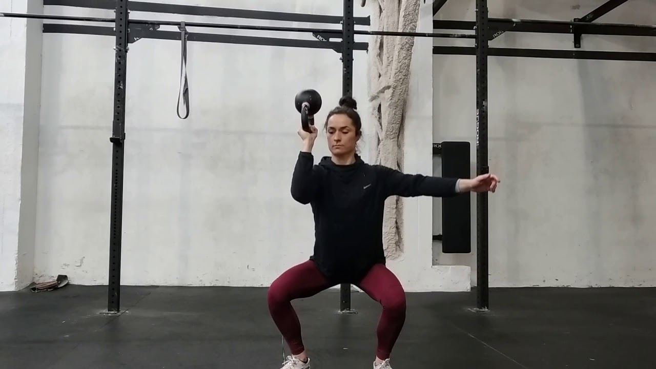 Single arm kb bottom up squat Trim - YouTube