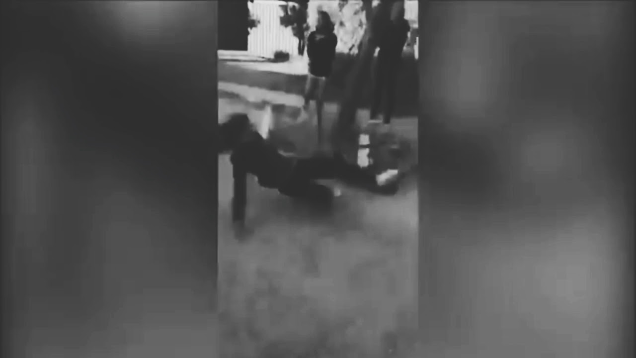 İŞTE GİDİYORUM#1-SCOOTER'LA UÇAN KIZ - YouTube