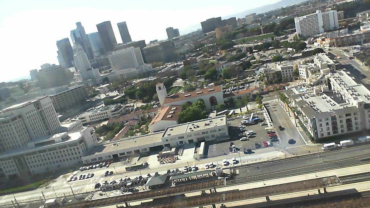 Los Angeles Skyline Time Lapse - One Gateway Plaza (SHORT VERSION ...