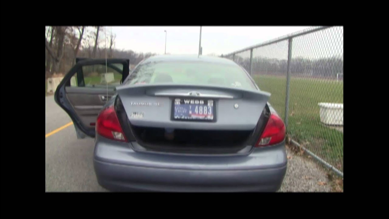 The Left Shoe Bandit - YouTube