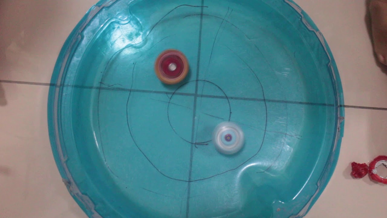 Beyblade Battle Doomscizor vs Spryzen - YouTube