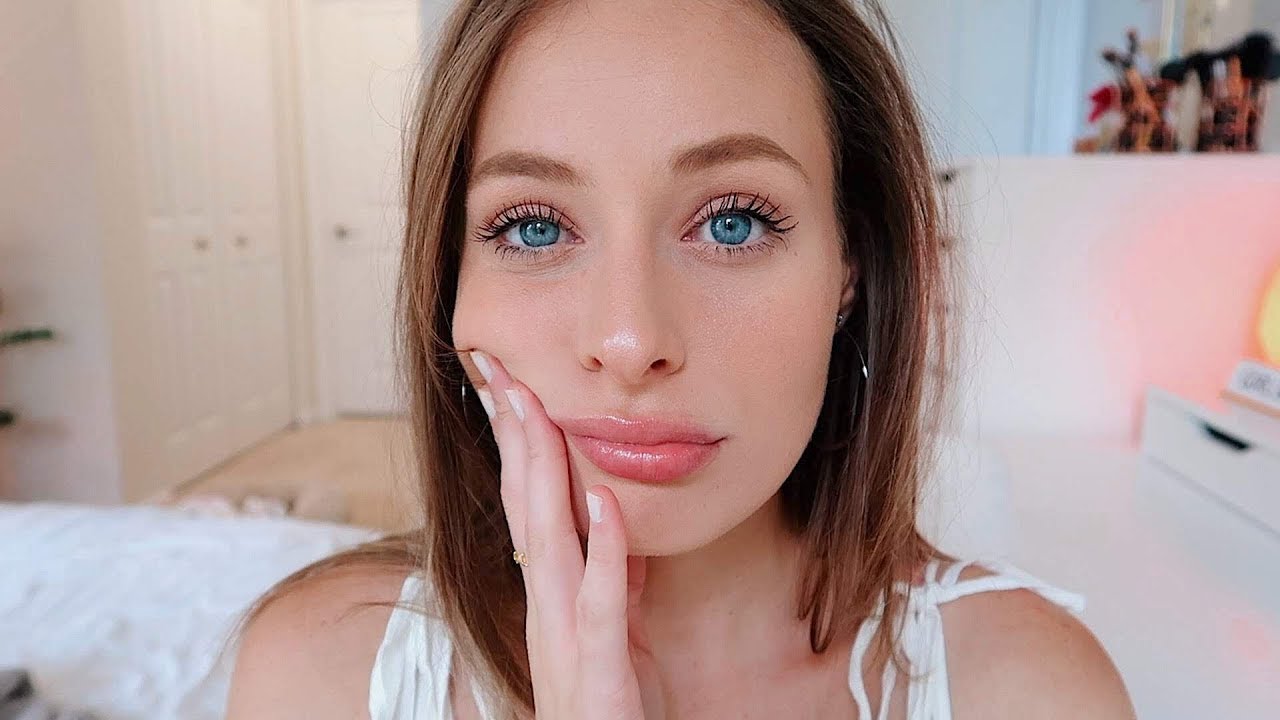 **DERMATOLOGIST APPROVED** Skincare Routine | RENEE AMBERG - YouTube