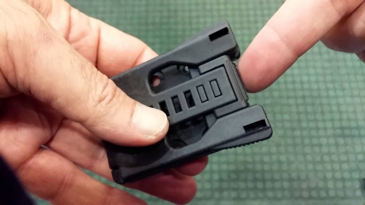 How to open Tek Lok Benchmade fixed Adamas knife - YouTube