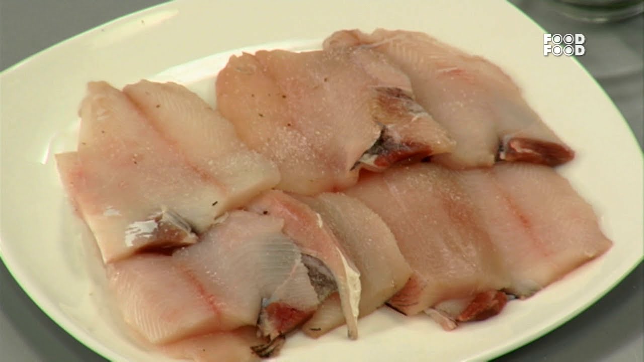 Patrani Machhi - Sanjeev Kapoor's Kitchen - YouTube