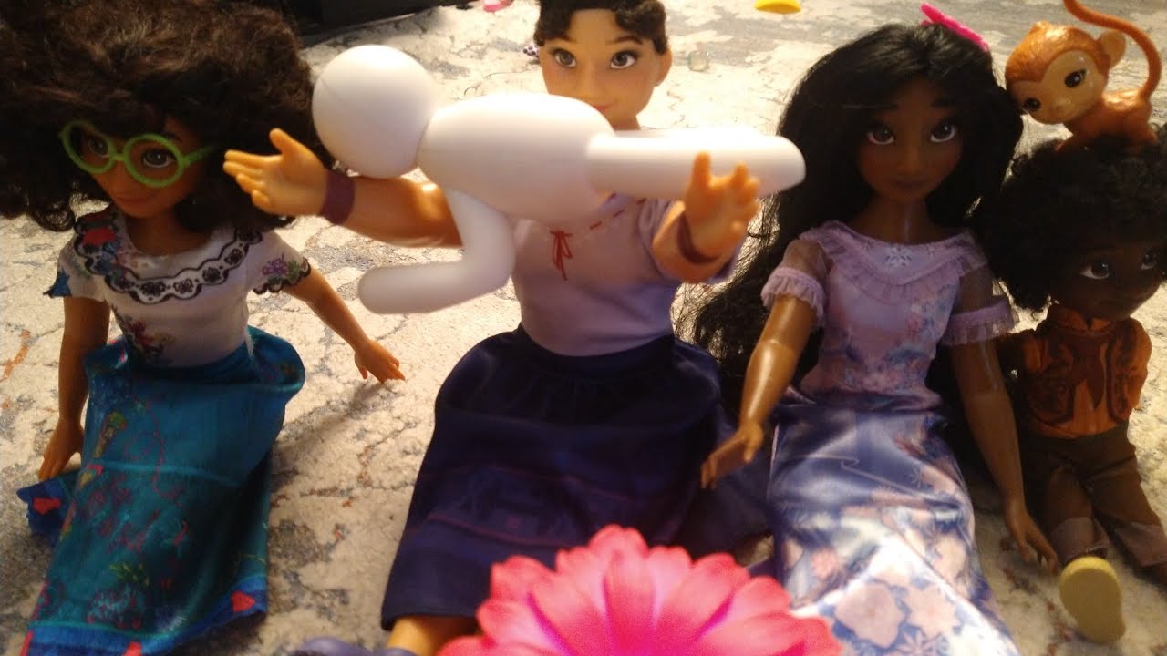 How strong is Luisa? Disney + Encanto - YouTube