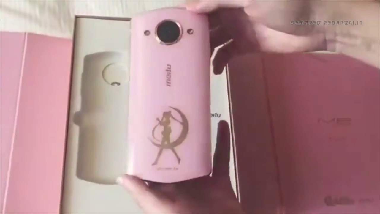 Smartphone Meitu M8 Sailor Moon - YouTube