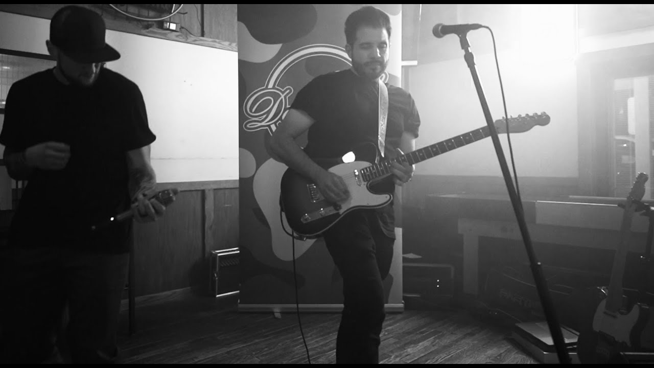 Deft Color - Live Performance (9 East Taphouse) - YouTube