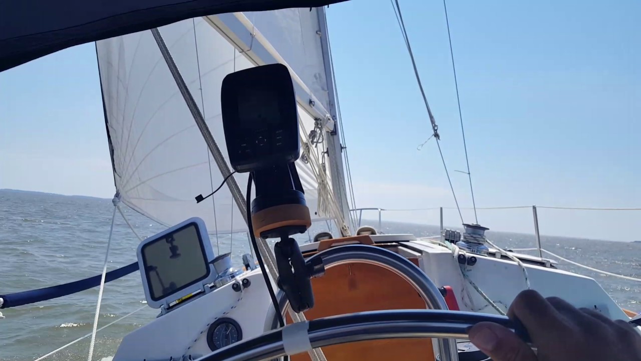 Sailing Pearson 28-2 in Chesapeake Bay - YouTube
