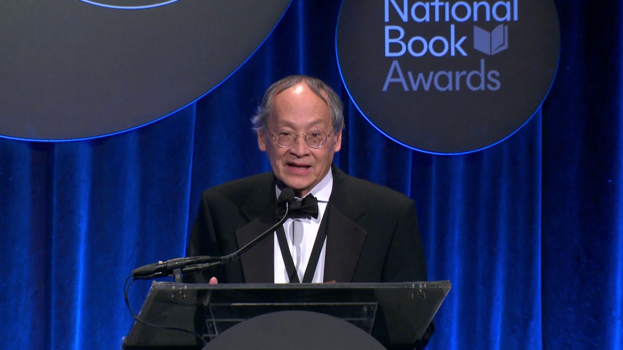 Arthur Sze accepts the 2019 National Book Award for Poetry for Sight ...