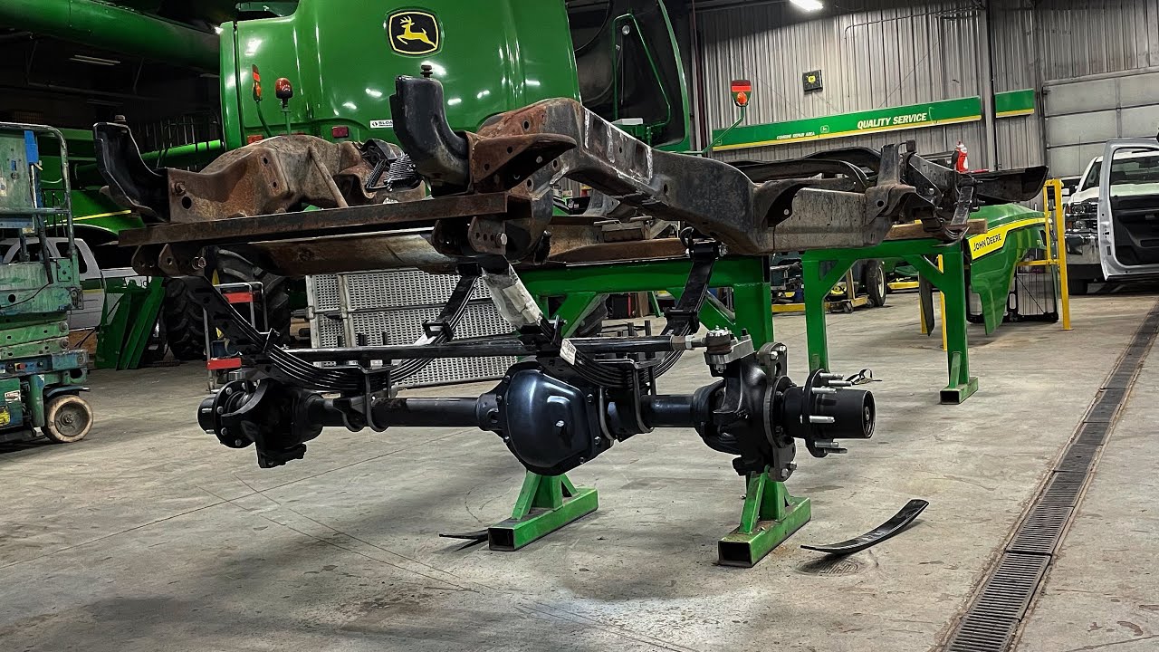 88 Chevy - Episode 10 - Front axle and rear shackle flip - YouTube