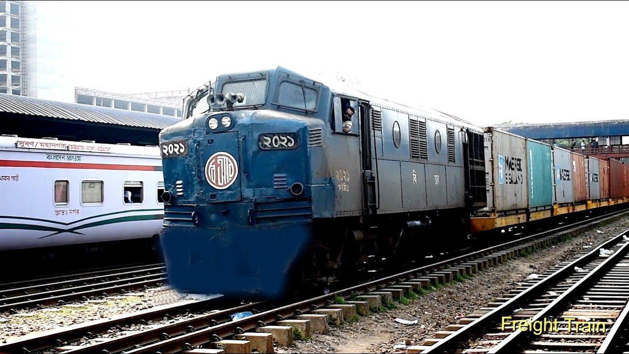 67 Years Old Canada Made GM B12 (Metregauge) Loco 2021 Lead Container ...