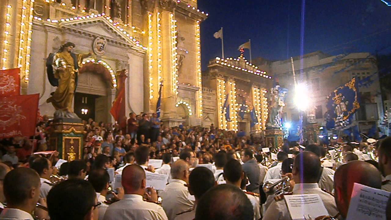 Hamrun Festa San Gejtanu Iz zewg baned Hamrunizi jdoqqu l Innu Xerrdu l ...