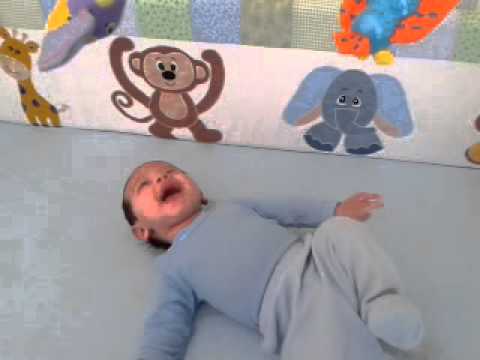 Matheus Roberto com o presente do dindoo - YouTube