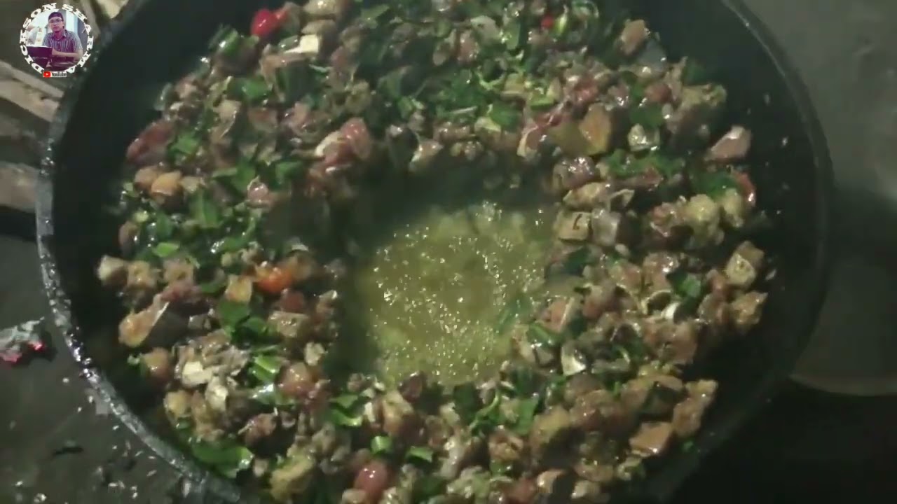 Fish Cooking in Manipuri Style (Sareng Thongba) 🐠 - YouTube