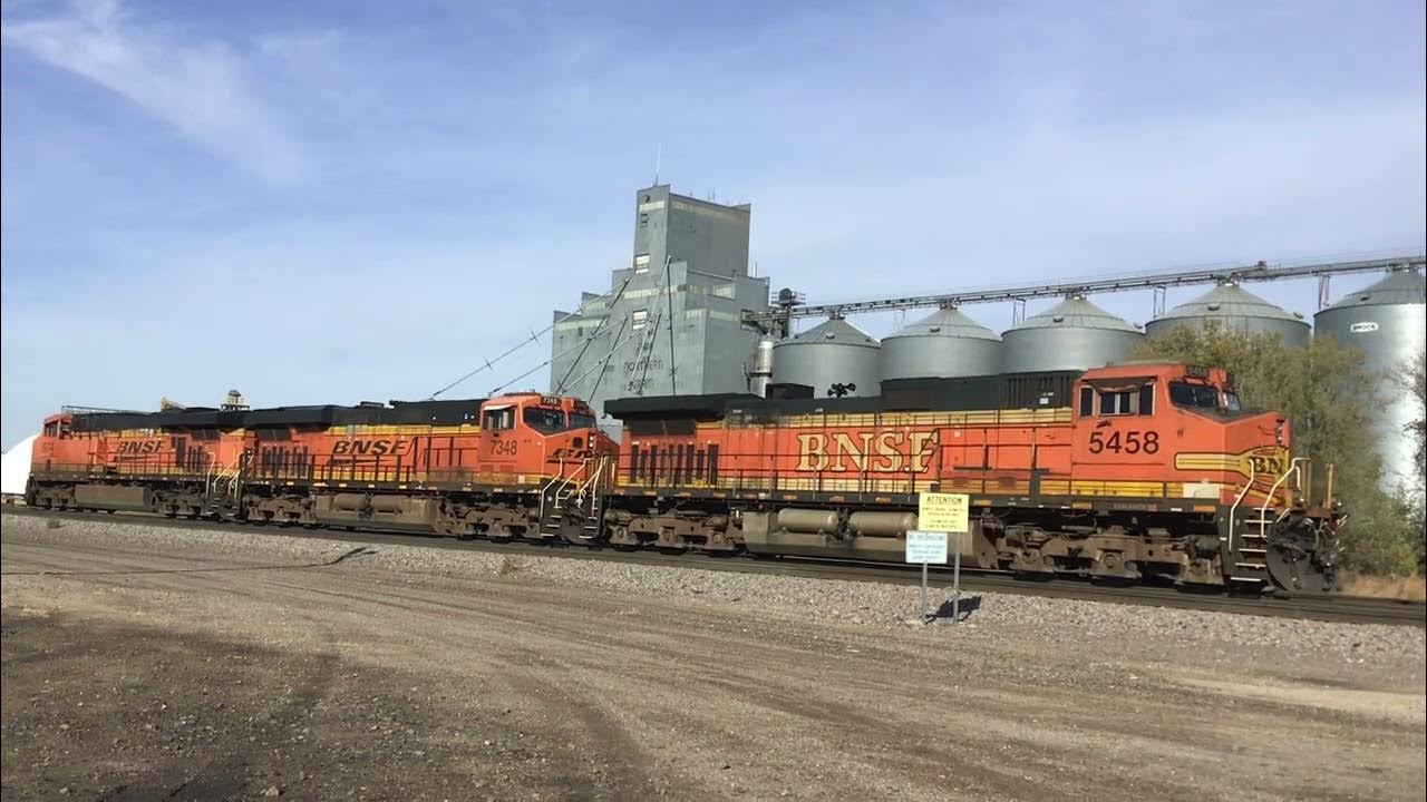 BNSF 5458 leads 3 locomotive power move towards some autoracks in Watts MN - YouTube