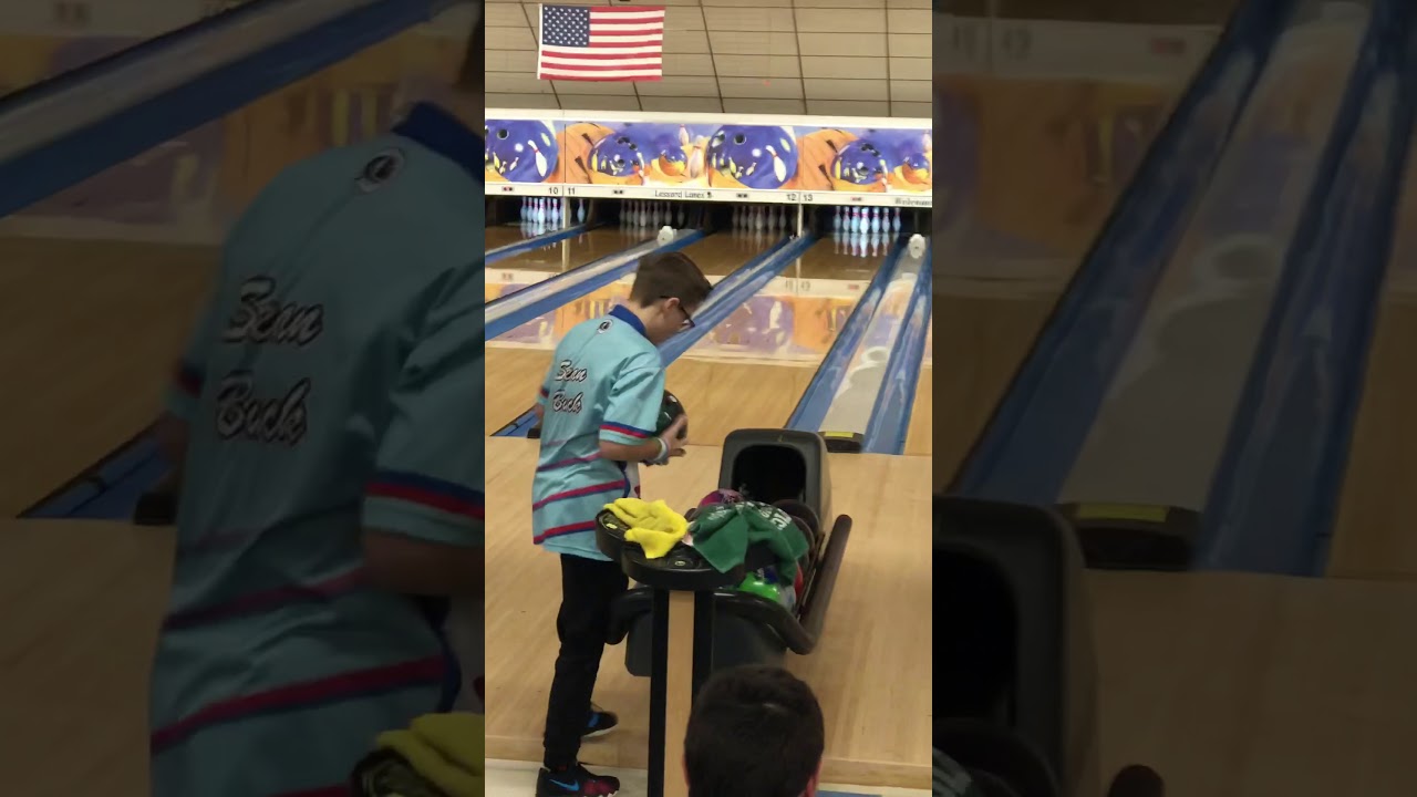 Bowling my First 300 game!!!!! - YouTube