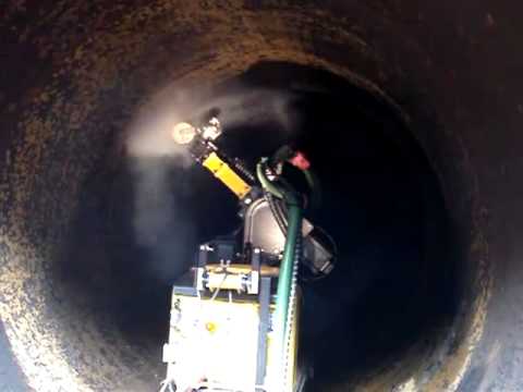 Cleaning inside of a pipe - Robot 32x Rotor - YouTube