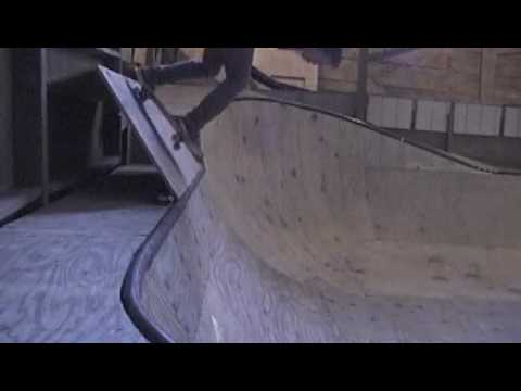 How to skate a bowl like a mini - YouTube