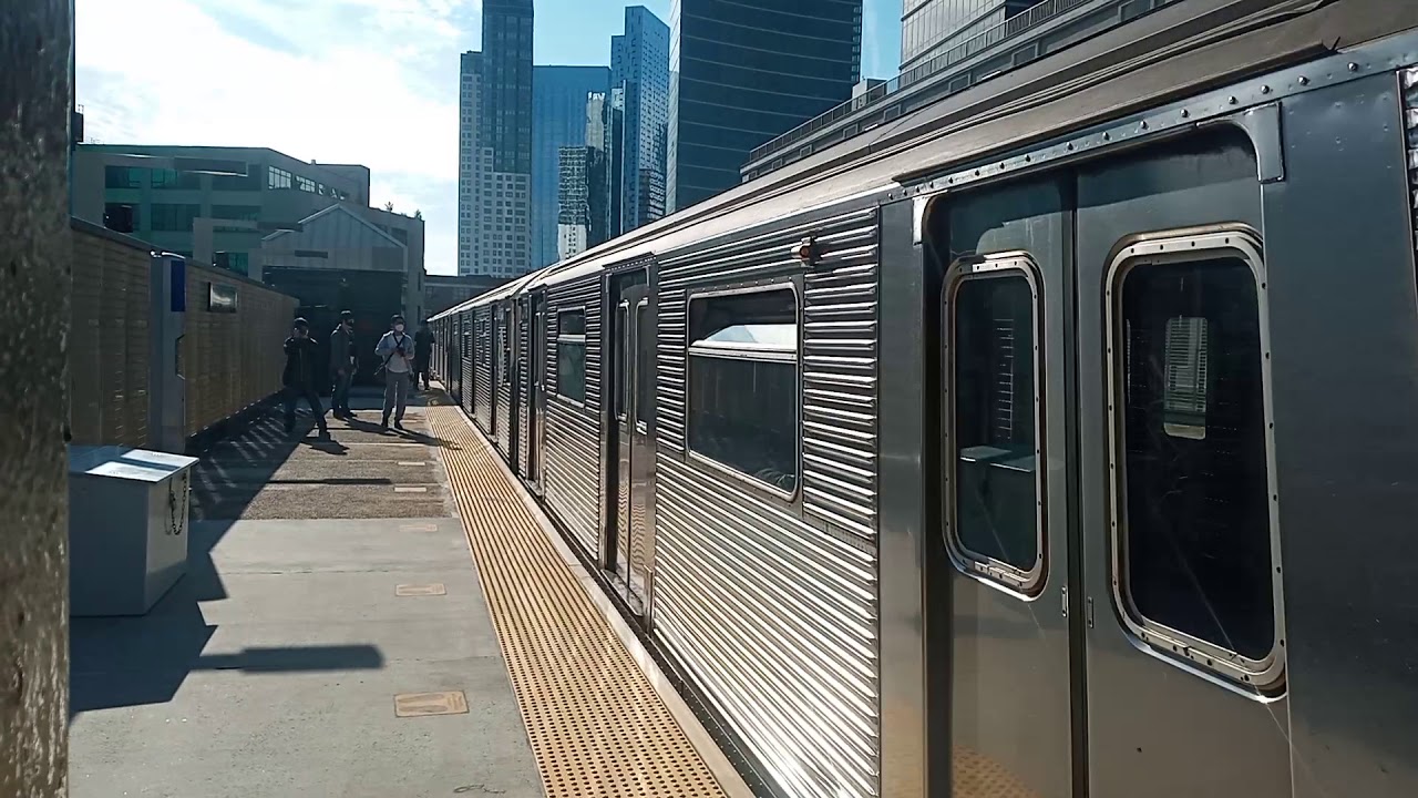 MTA Special: R32 Movie Train Passing 39th ave - YouTube