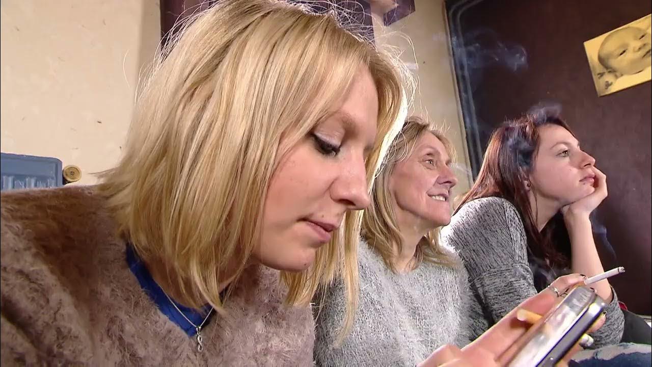 The best relationship between mother and daughter, through smoking addiction - YouTube