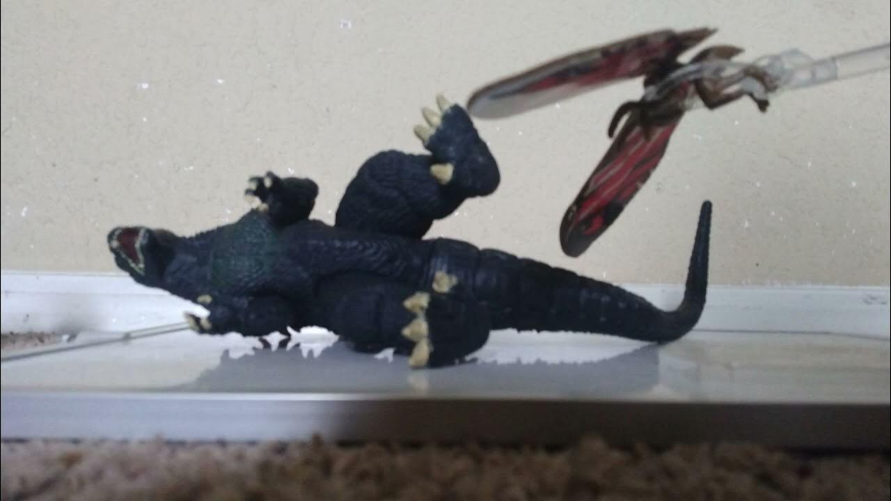 Godzilla 2000/1999 vs Mothra 2019 (Stop Motion Studio) - YouTube