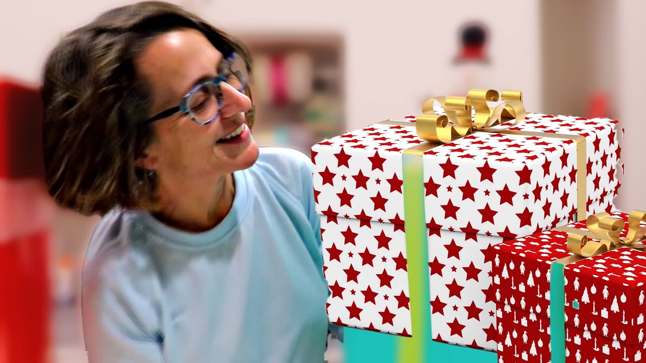 Christmas Gift Wrapping Competition - YouTube