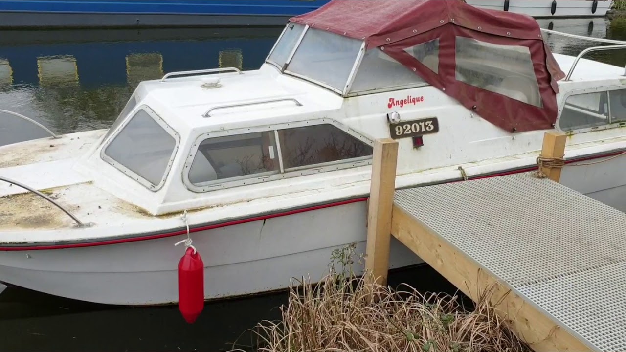 Inside the norman cabin cruiser - YouTube