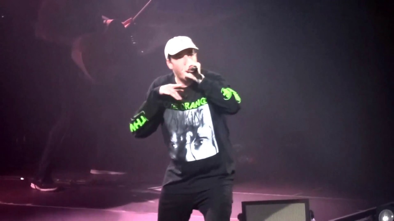 Casper - Im Ascheregen live (Konzert, Würzburg) - YouTube