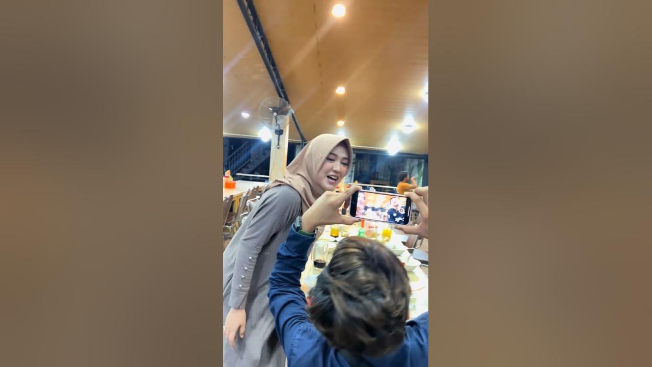 BUNDA HAPPY DAN AYAH SAHID SAAT SELESAI BERKUMPUL BERSAMA PARA SAHABATNYA #happyasmara # ...