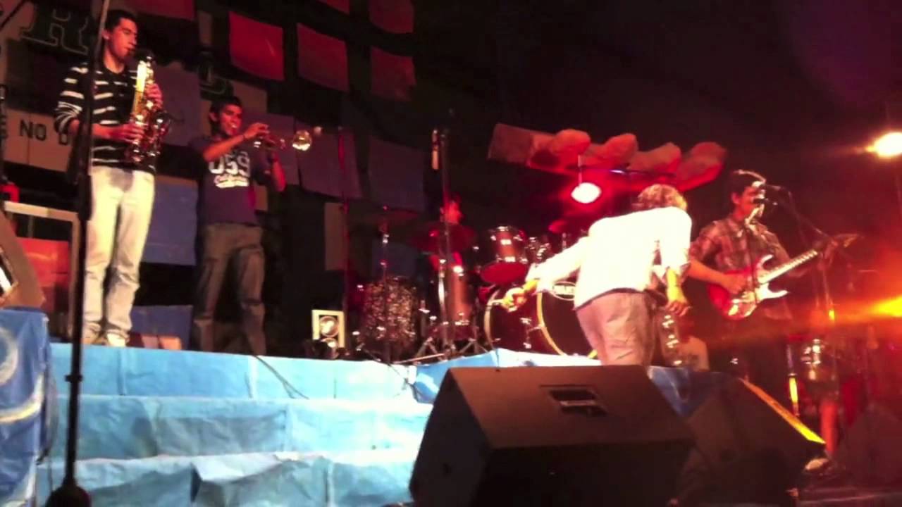 Renato Ponce & Monte Zion - YouTube