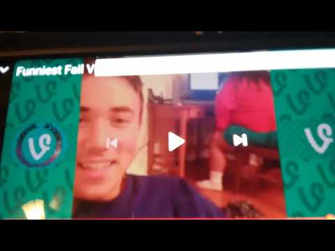 Some lady farting and a little boy running into a trash can while he's singing🤣🤣😂🤣🤣🤣🤣🤣😂🤣🤣