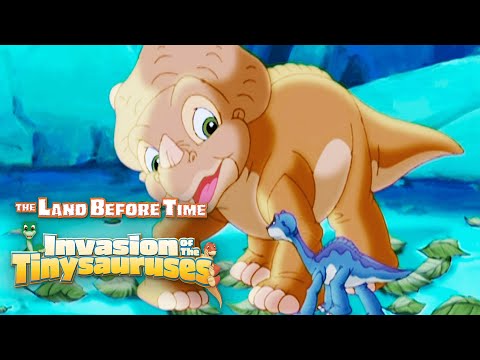 Cera Discovers Littlefoot's Sneaking | The Land Before Time XI: Invasion of the Tinysauruses
