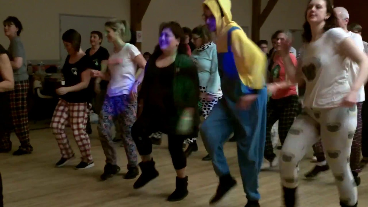 Easy Love - Line Dance - YouTube