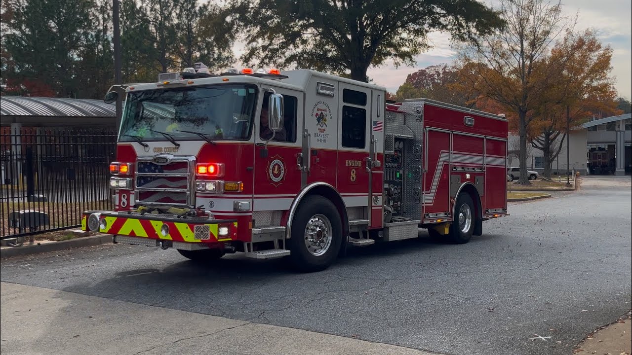Cobb County Fire & Emergency Services Engine 8 Responding - YouTube