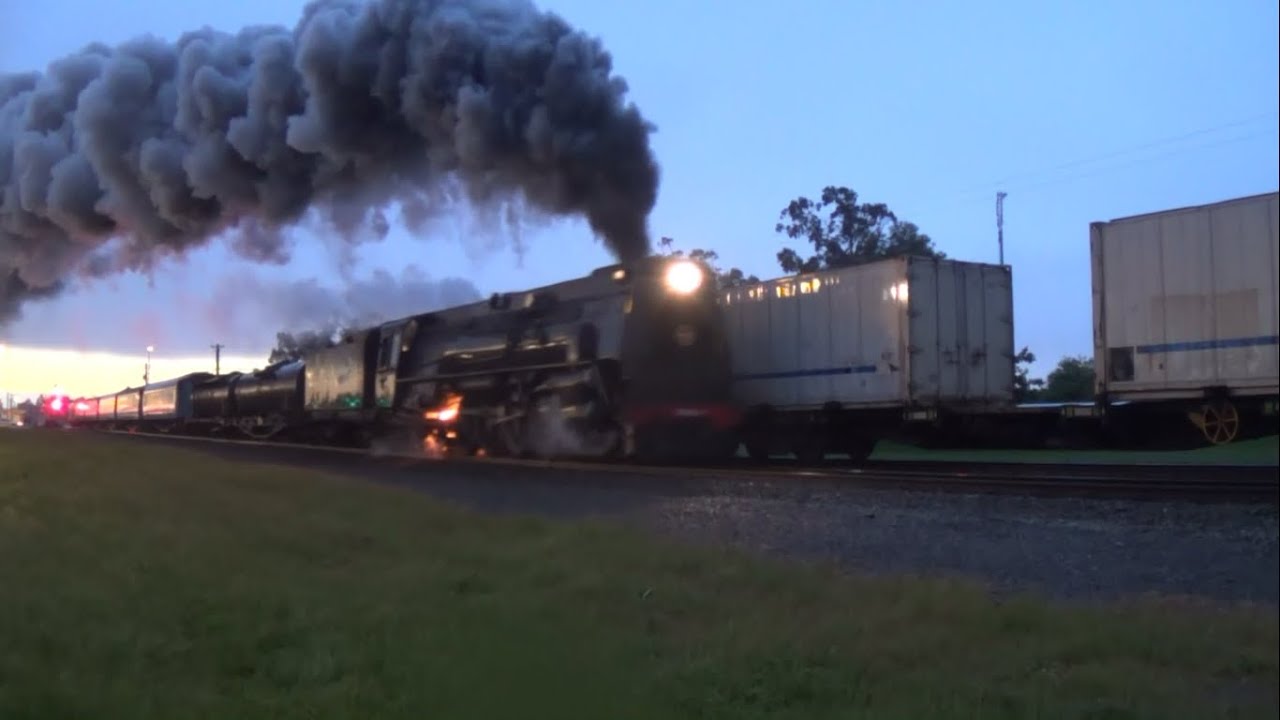 Rail 150: Ka 942 - Homeward Bound (HD) - YouTube